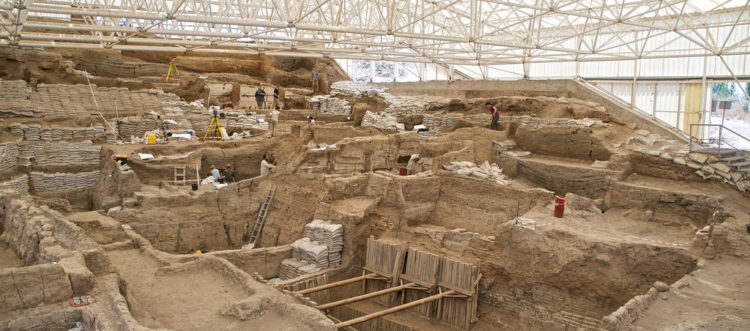 Mitford Memorial Lecture: 25 years of excavation at Çatalhöyük, a ...